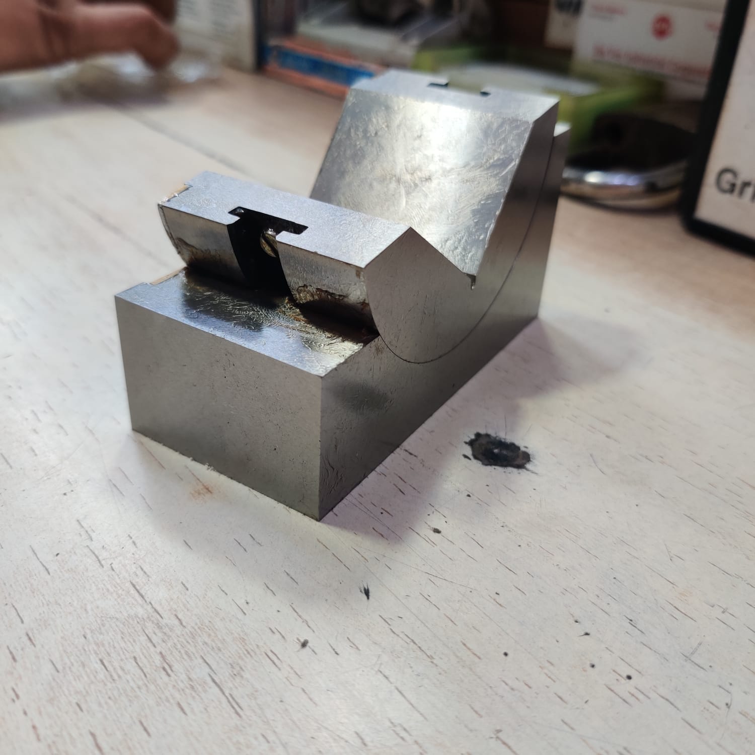 Angular Adjustable Vee Block (95mmx50mmx45mm ) - Breeze tools