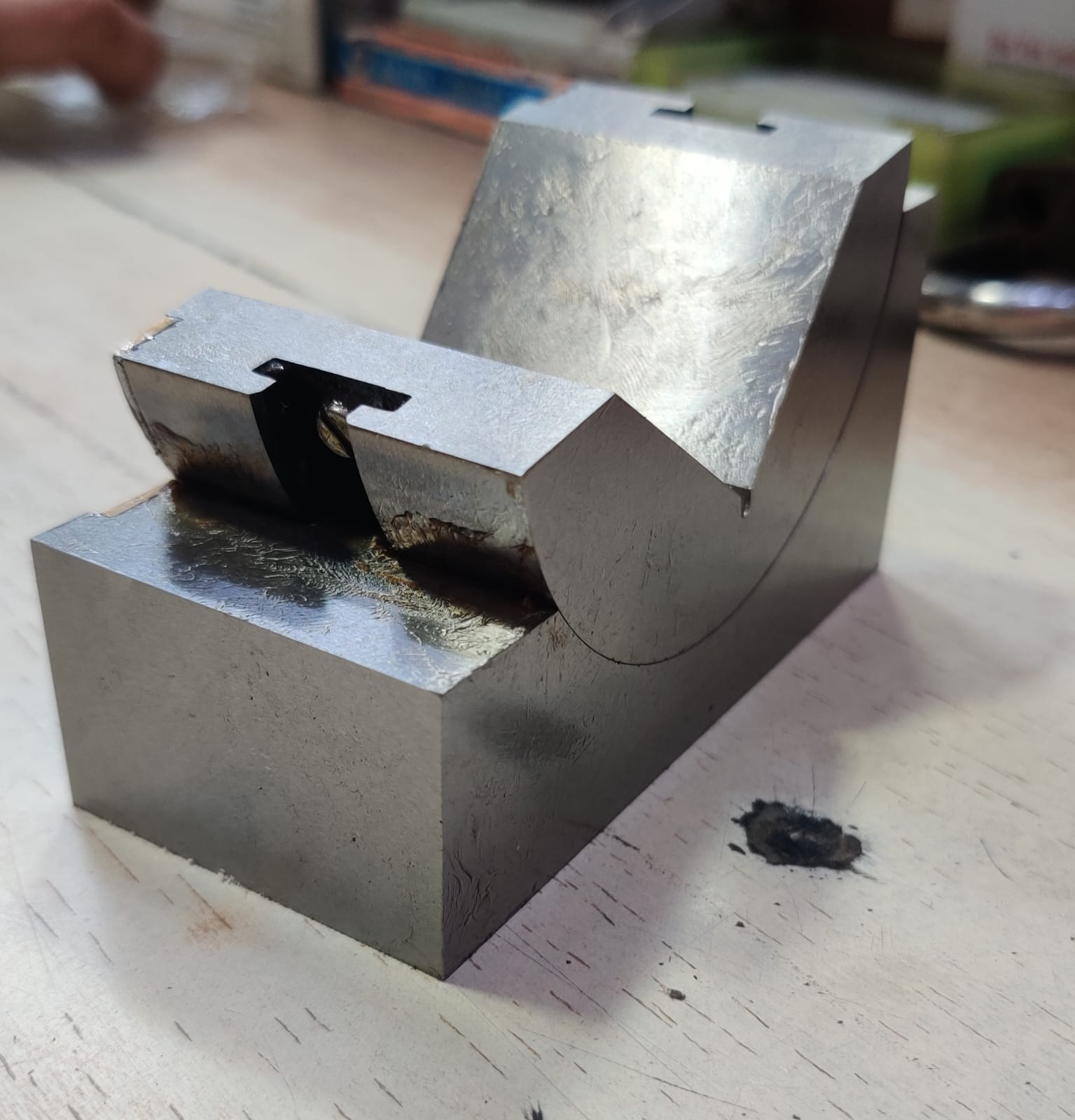 Angular Adjustable Vee Block (95mmx50mmx45mm ) - Breeze tools